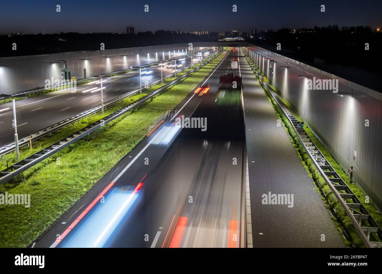 Morning rush hour on the A4 near Schipluiden.anp/hollandse Hoogte/lex ...