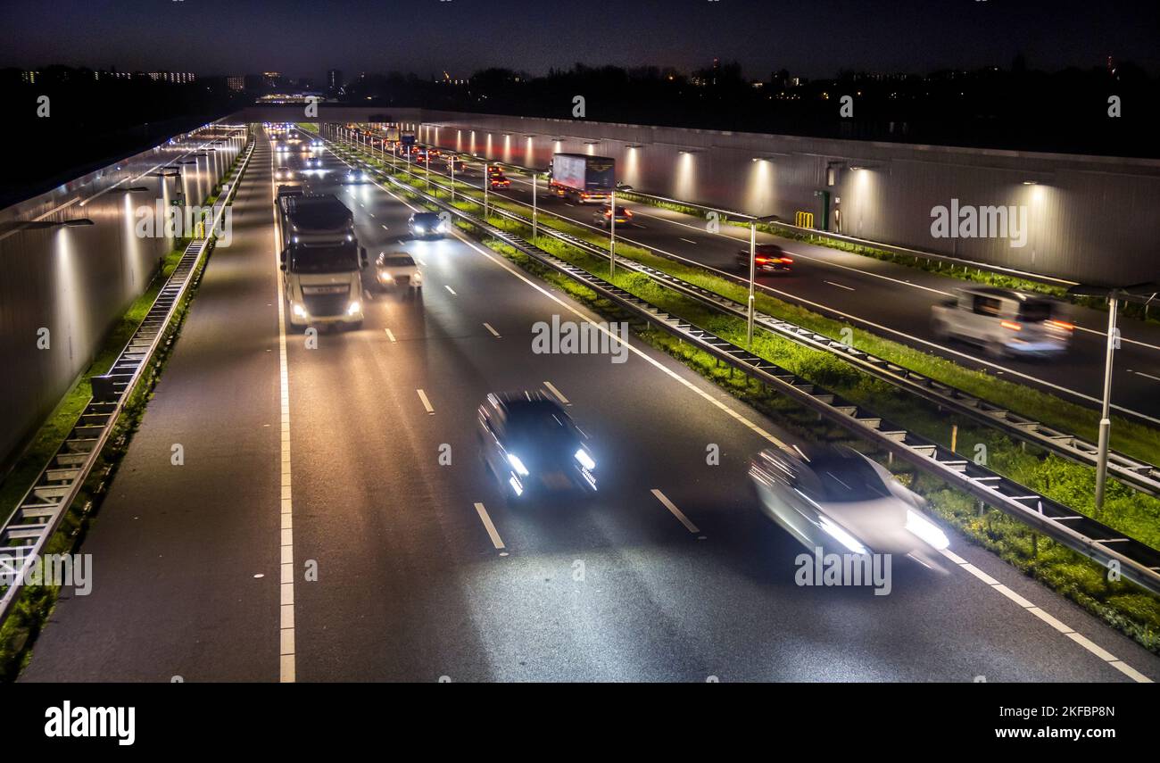 Morning rush hour on the A4 near Schipluiden.anp/hollandse Hoogte/lex ...