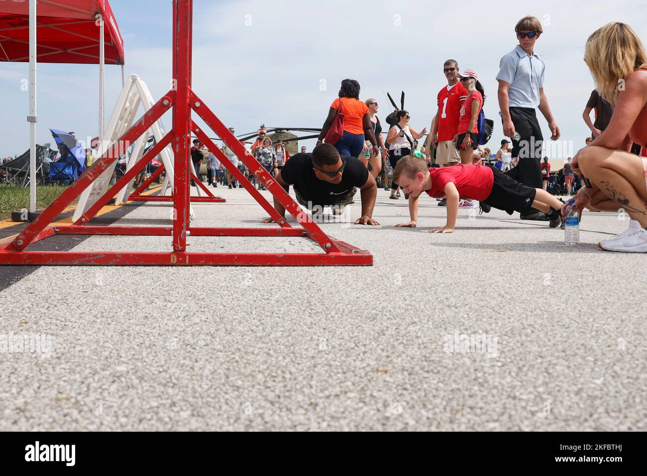 Push ups engage hi-res stock photography and images - Alamy