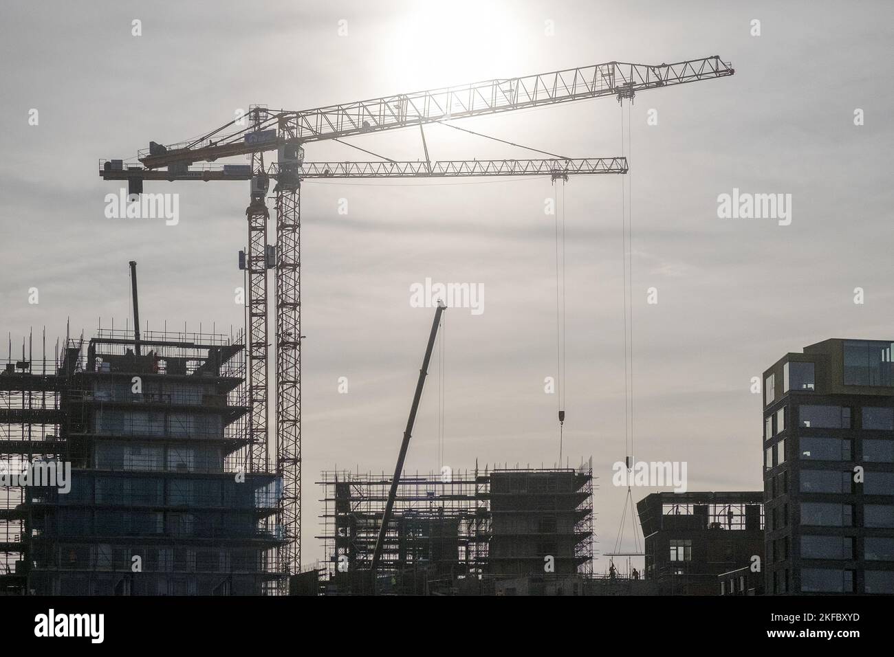 Rotterdam. Construction workers at work in the Lloydkwartier. Photo ...