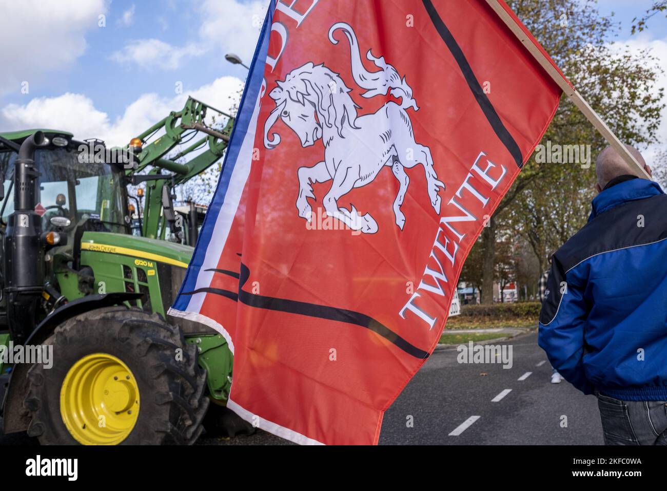 Boerenprotest provinciehuis zwolle hi-res stock photography and images ...