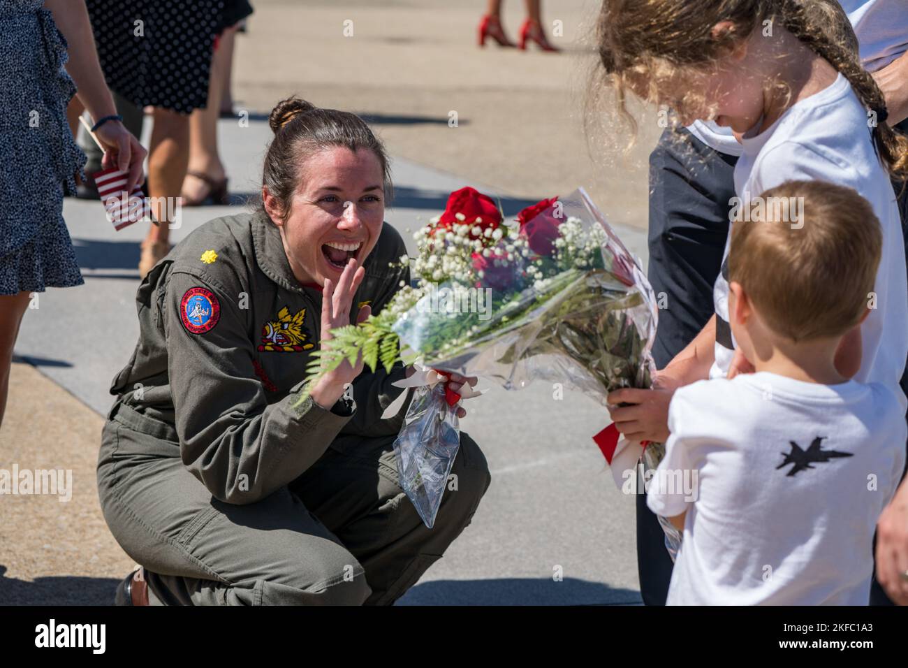 220905-N-SH953-1196 Virginia Beach, Va. (Sept. 5, 2022) - Lt. Cmdr ...