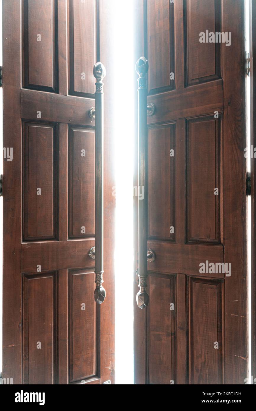 Barely open hi-res stock photography and images - Alamy