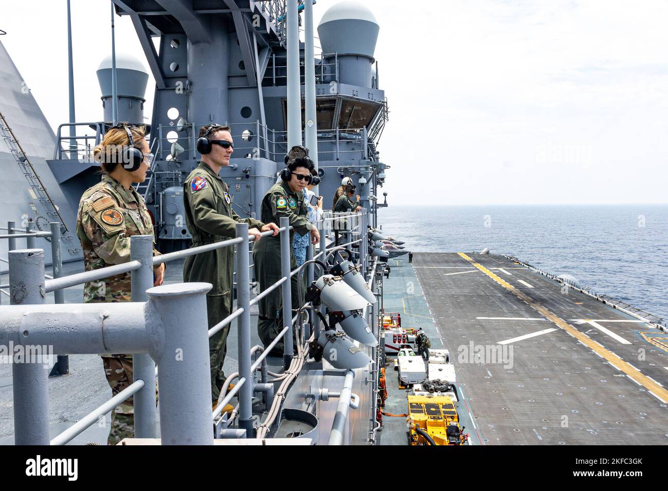 Distinguished visitors, members of PHIBRON 11, and members of 31st ...