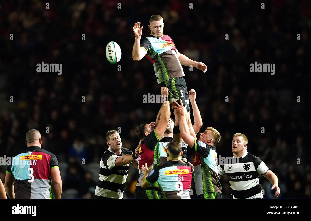 General view of the line out during the Barbarians autumn tour match at ...