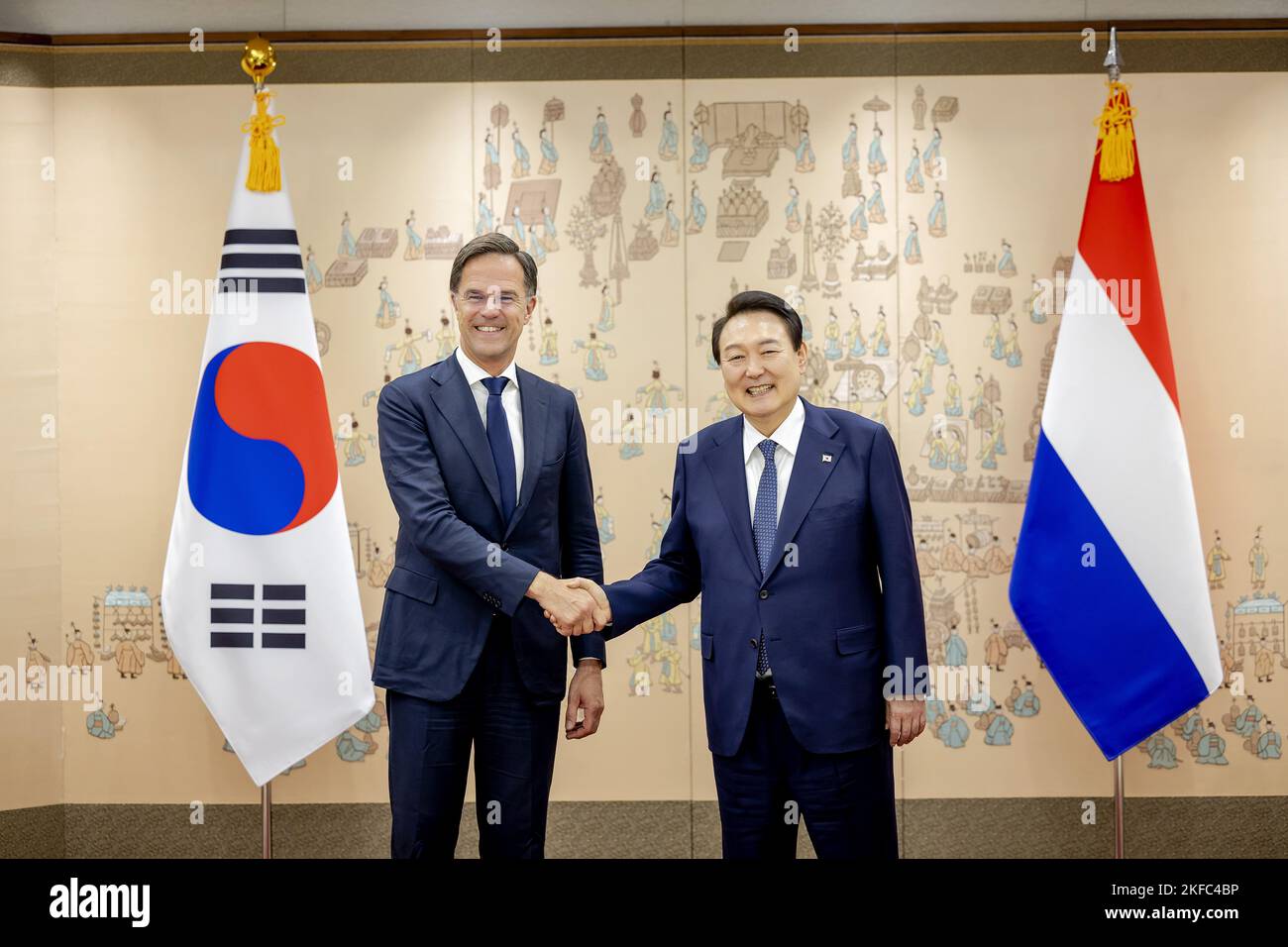 SEOUL - Prime Minister Mark Rutte meets President Yoon Suk-yeol during ...