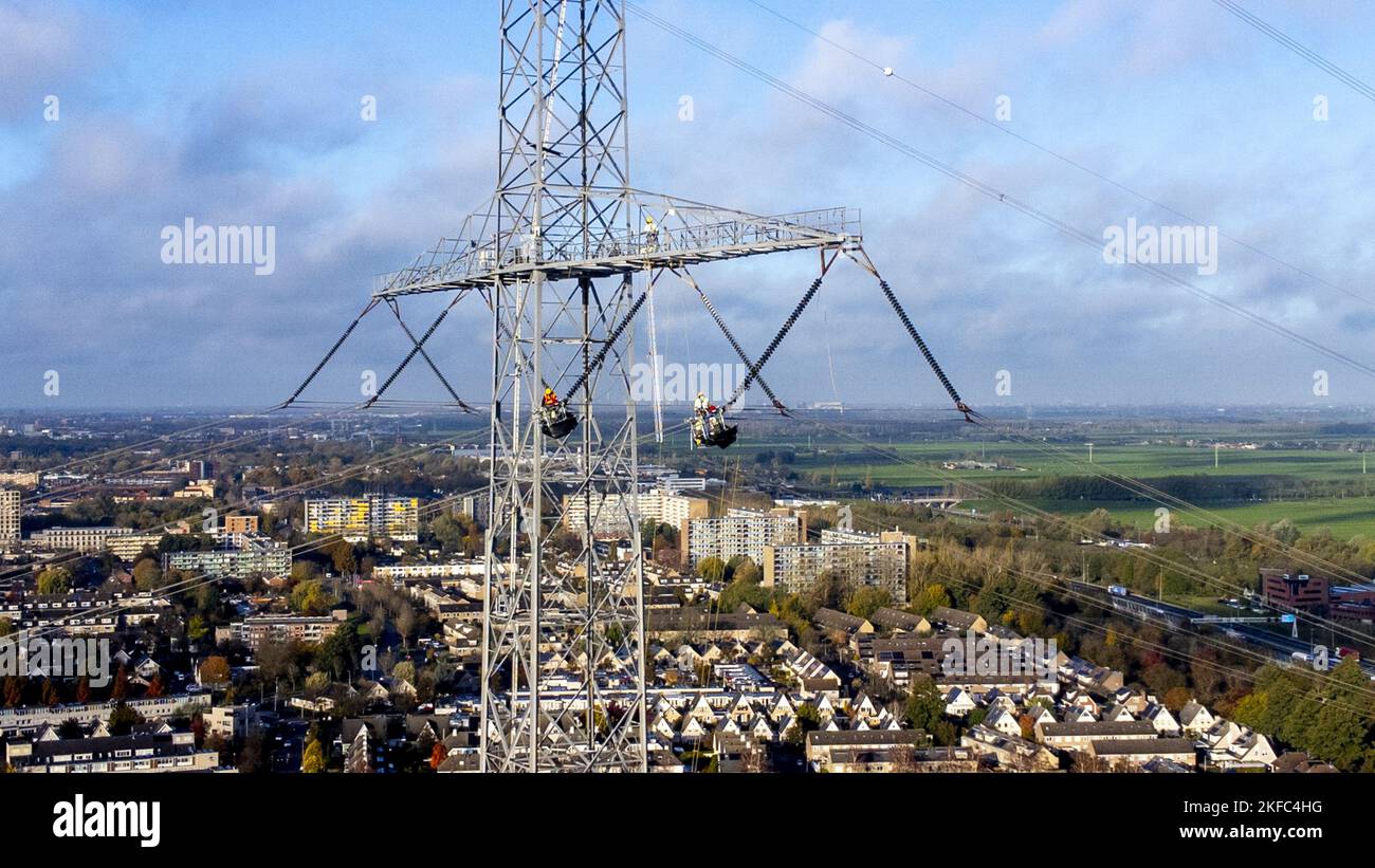 SLIEDRECHT - On Wednesday, November 16, 2022, workers were working at a ...