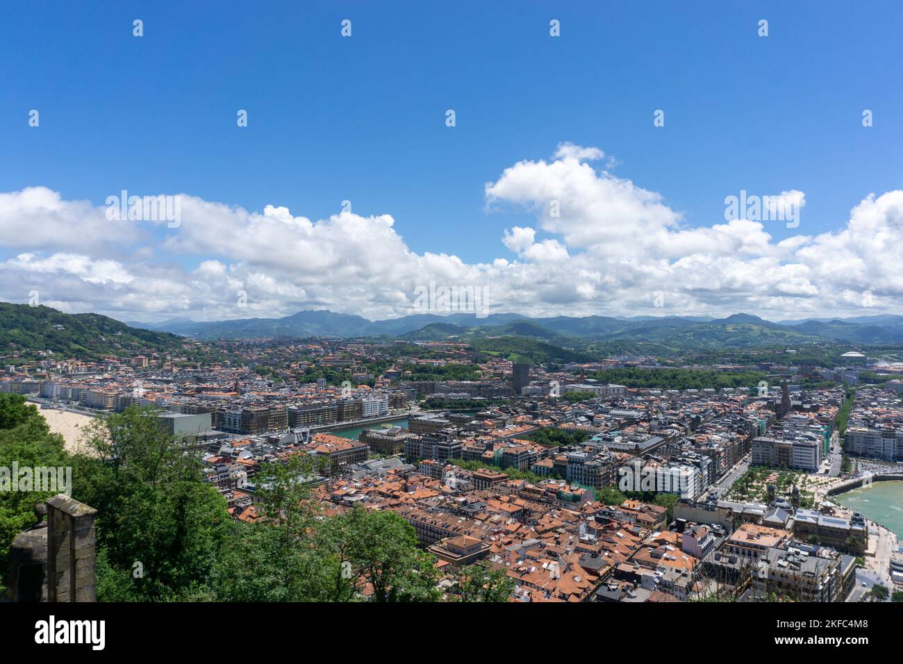 Northern spanish basque city of san sebastian hi-res stock photography ...