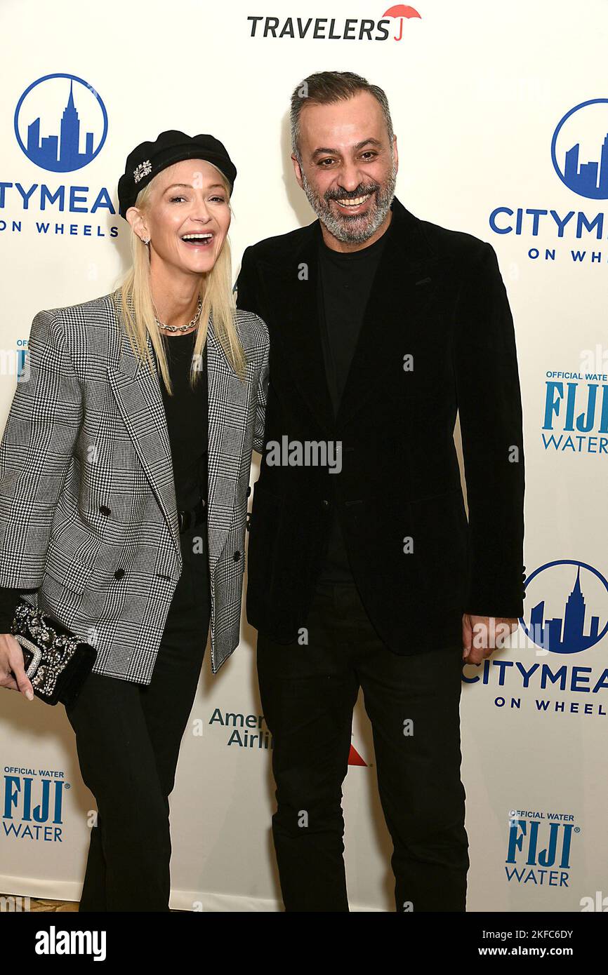 New York, New York, USA. 17/11/2022, Zanna Roberts Rassi and husband ...