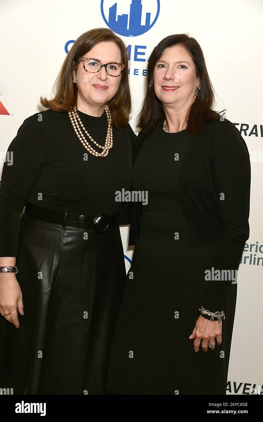 New York, New York, USA. 17/11/2022, Beth Shapiro and friend attends ...
