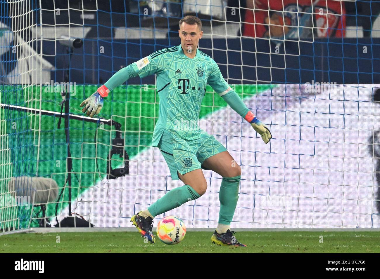GELSENKIRCHEN - FC Bayern Munchen goalkeeper Manuel Neuer during the ...