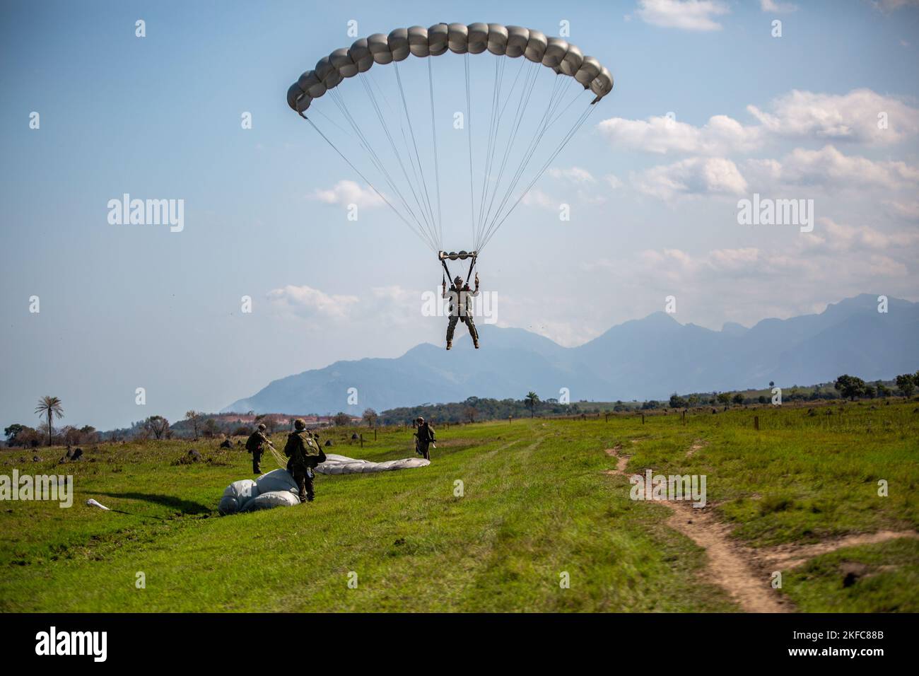 U.S. Marines with 3rd Force Reconnaissance Battalion land after ...
