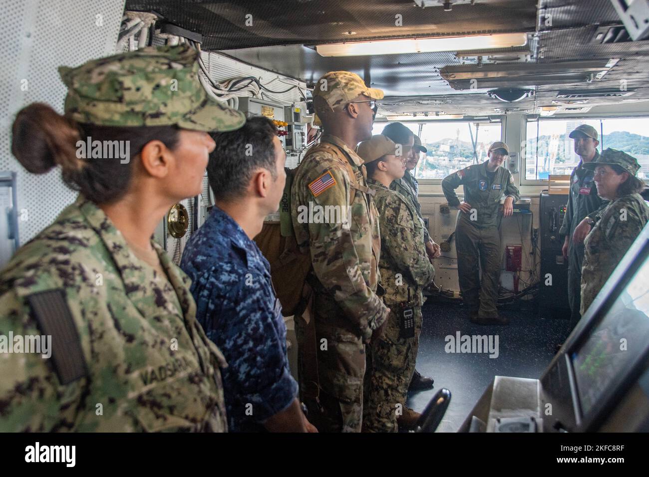 220906-N-BR419-1029 YOKOSUKA, Japan (Sep. 6, 2022) Service members ...