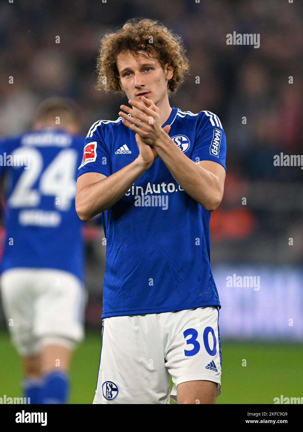 GELSENKIRCHEN - Alex Kral of FC Schalke 04 during the Bundesliga match ...