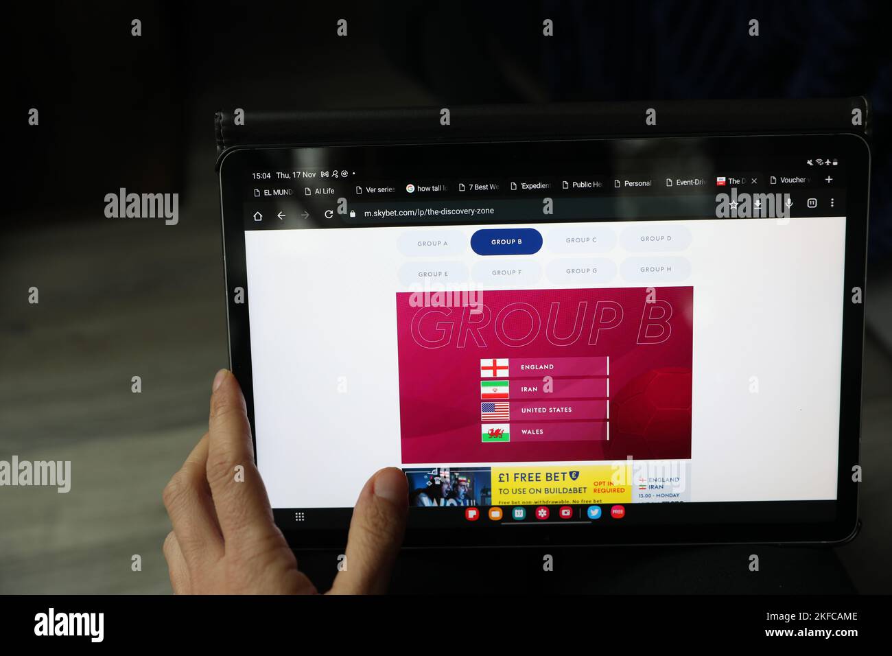 Iran england 2022 football world cup hi-res stock photography and ...