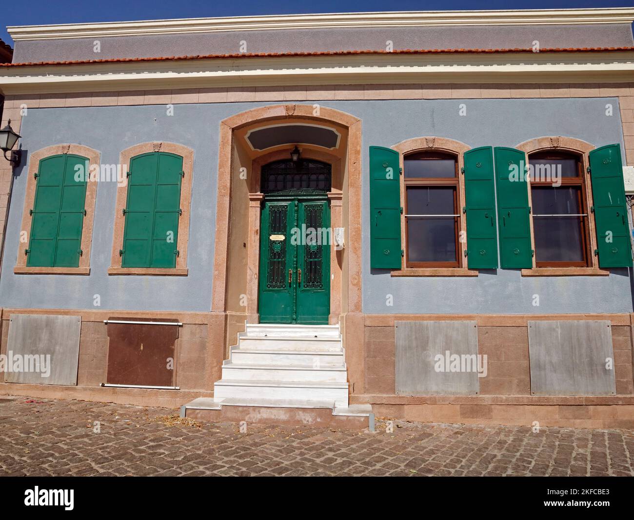 House greece greek shutters hi-res stock photography and images - Alamy