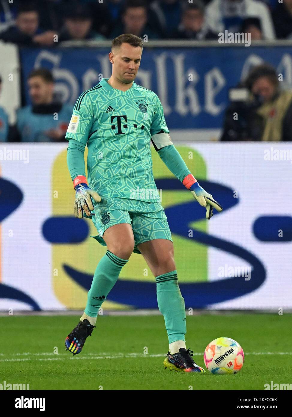 GELSENKIRCHEN - FC Bayern Munchen goalkeeper Manuel Neuer during the ...