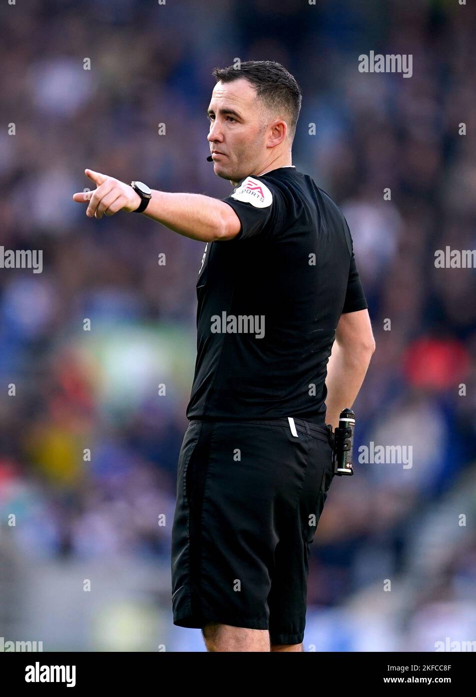 Referee Chris Kavanagh during the Premier League match at the American ...