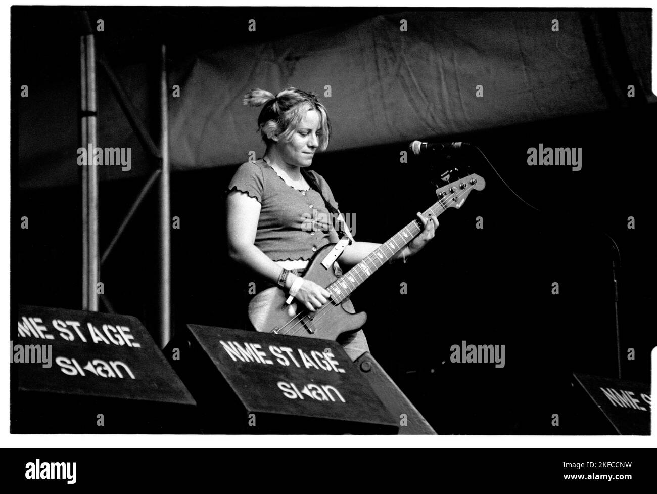 Bass player Jennifer Finch of L7 on the NME Stage at Glastonbury ...