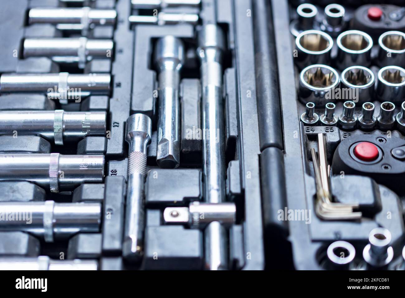 Kit of metallic chrome vanadium tools in workshop Stock Photo - Alamy