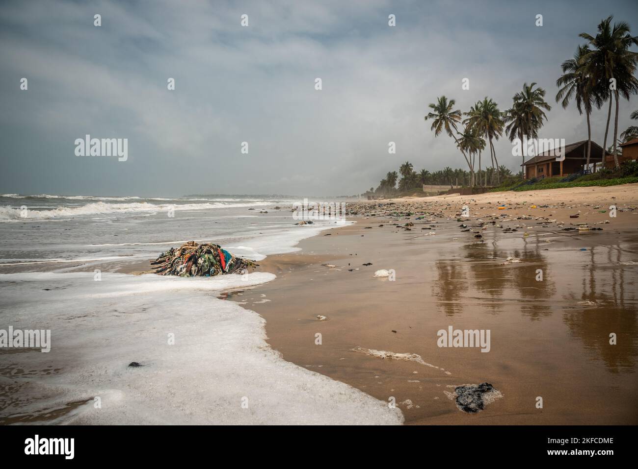 Sad ocean hi-res stock photography and images - Alamy
