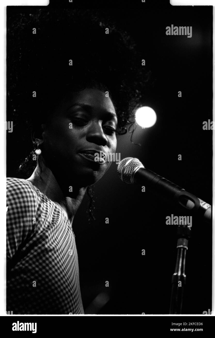 HEATHER SMALL, MPEOPLE, 1994: A young Heather Small of MPeople (M ...