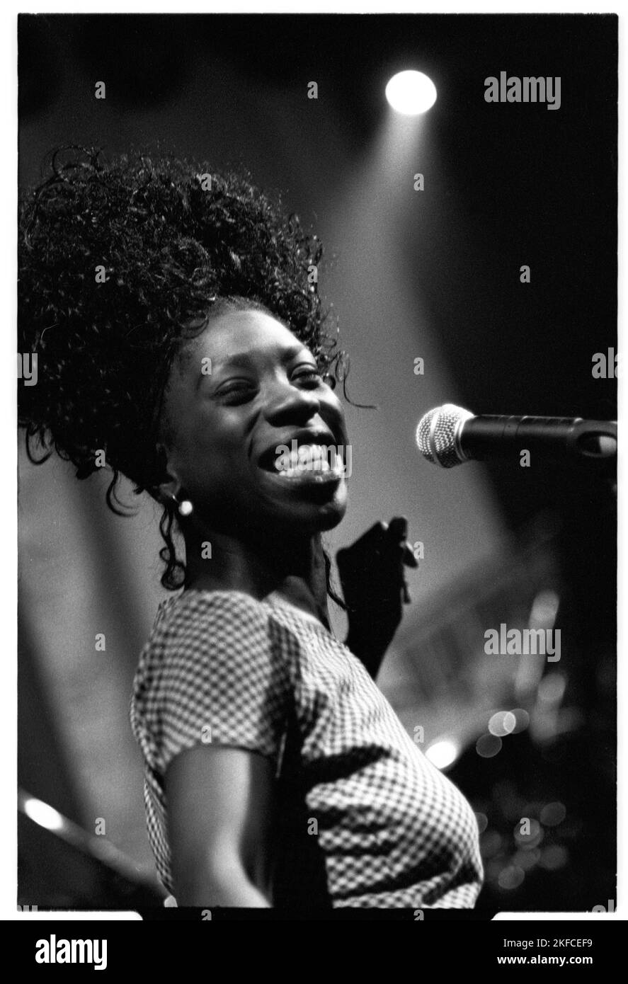 HEATHER SMALL, MPEOPLE, 1994: A young Heather Small of MPeople (M ...