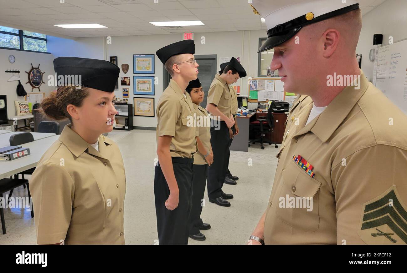 220907-N-LY580-1008 ALEXANDER CITY, Ala. (Sept. 7, 2022) U.S. Marine ...