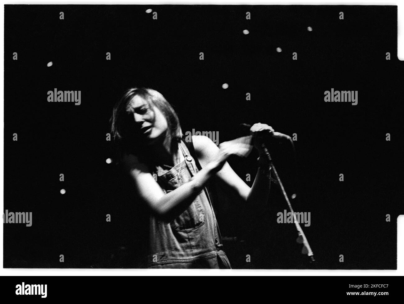 Beth gibbons portishead Black and White Stock Photos & Images - Alamy
