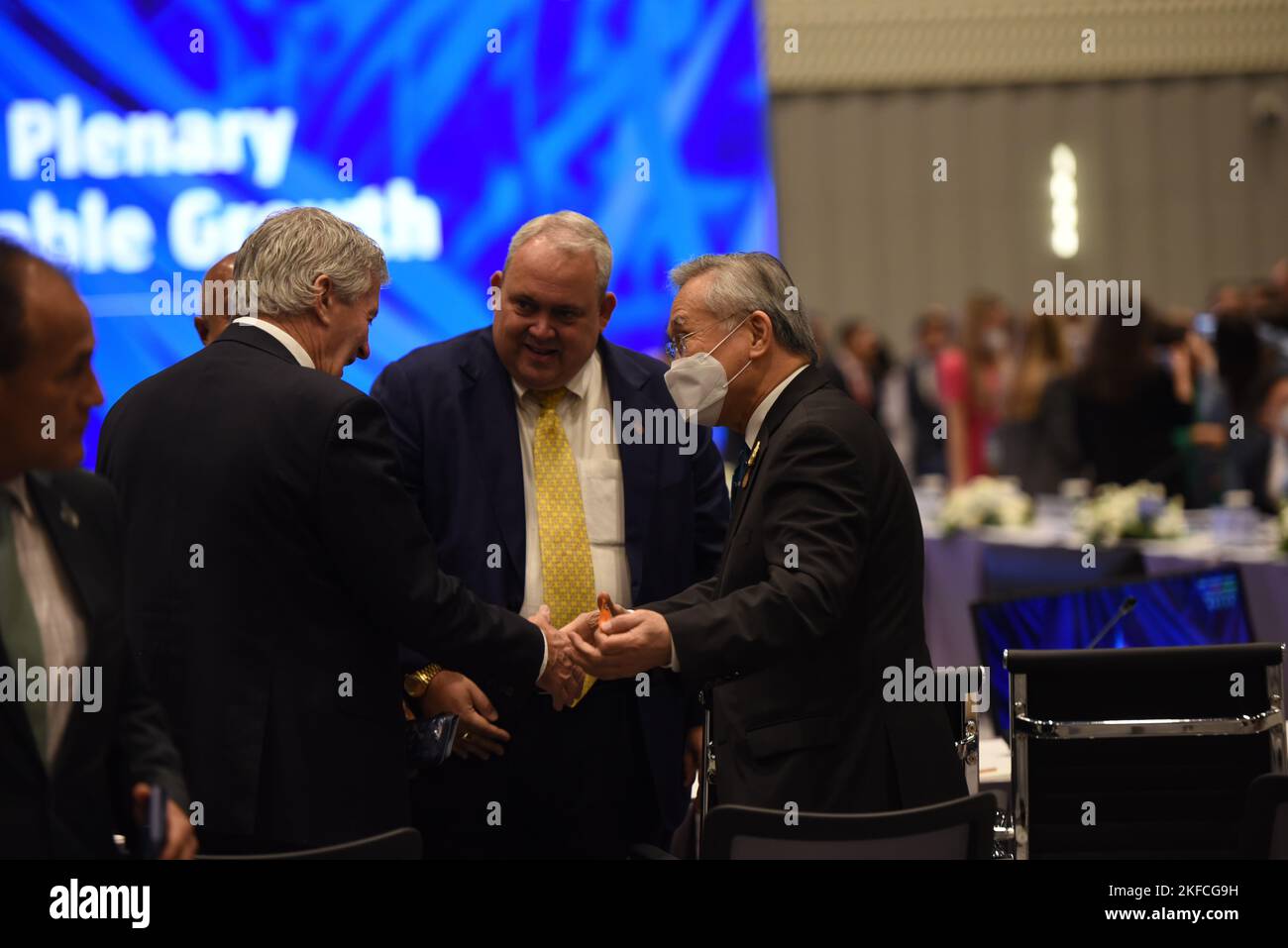 Bangkok, Thailand. 17th Nov, 2022. APEC ministers and delegates at the ...