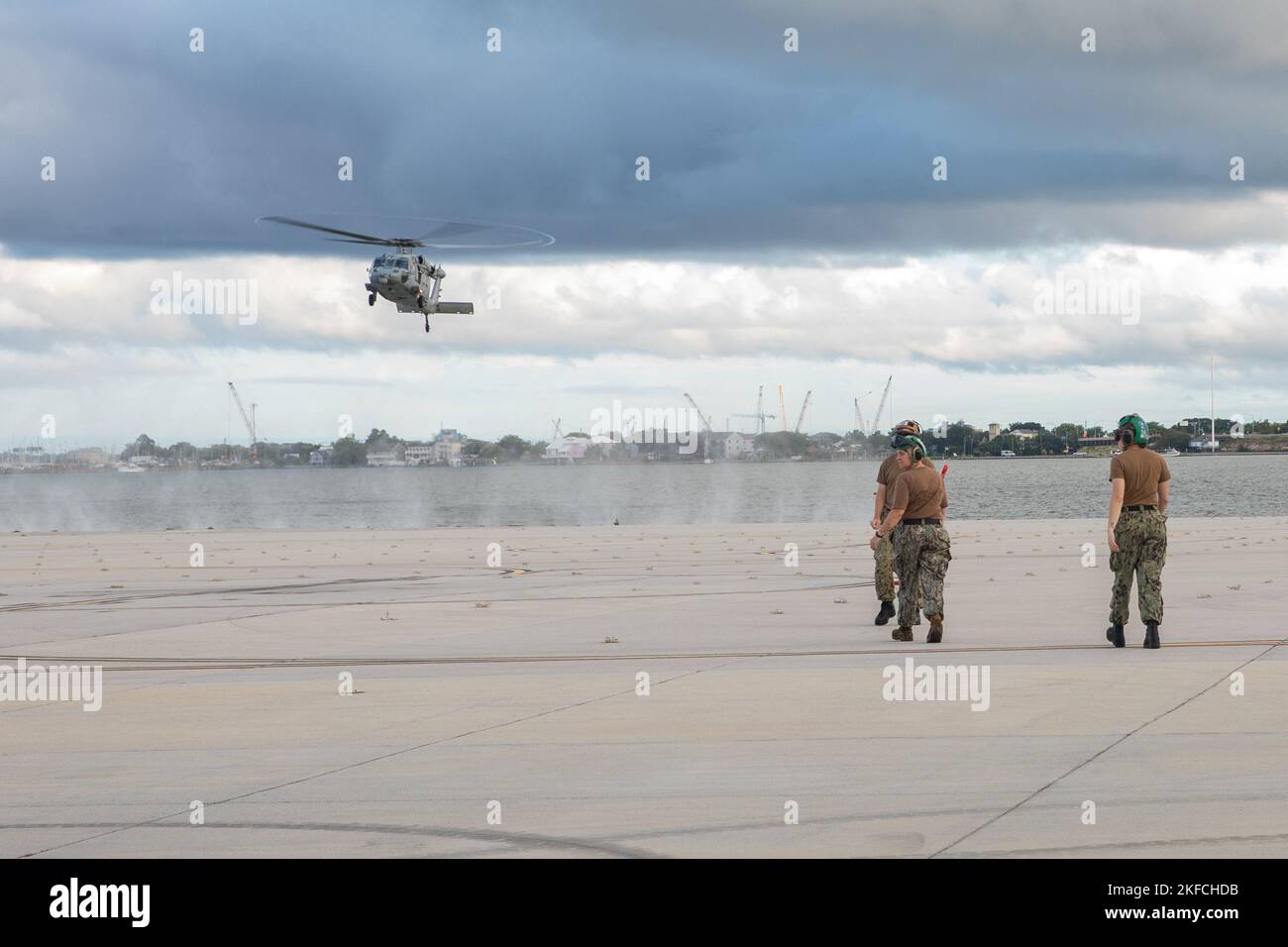 220907-N-RQ186-1070 Norfolk, Va. (September 7, 2022) The “Dragon ...