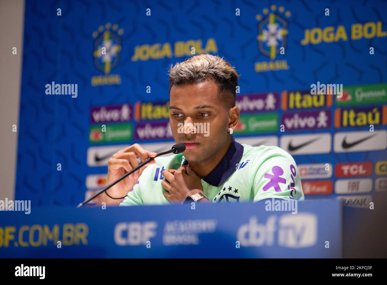 Turin, Italy. 17th Nov, 2022. Rodrygo of Brazil during Brazil National ...