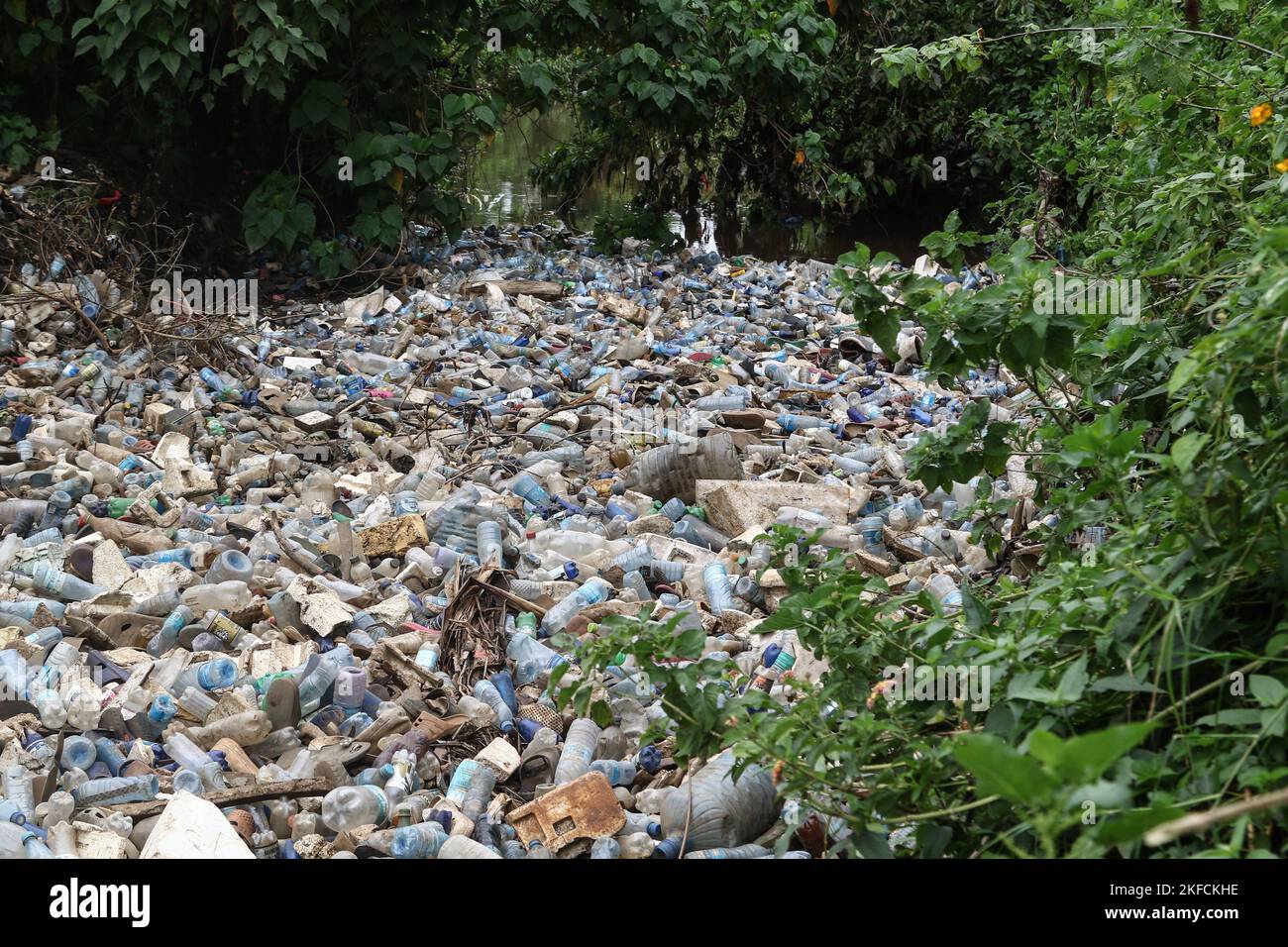 Kenya plastic bottles waste hi-res stock photography and images - Alamy