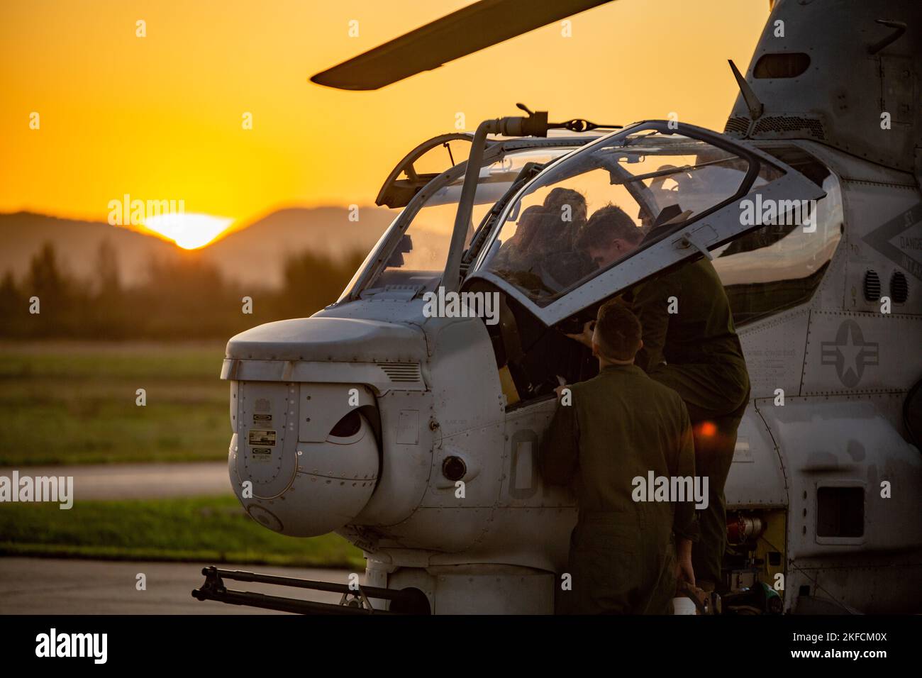 U.S. Marines with Marine Light Attack Helicopter Squadron - 773, 4th ...