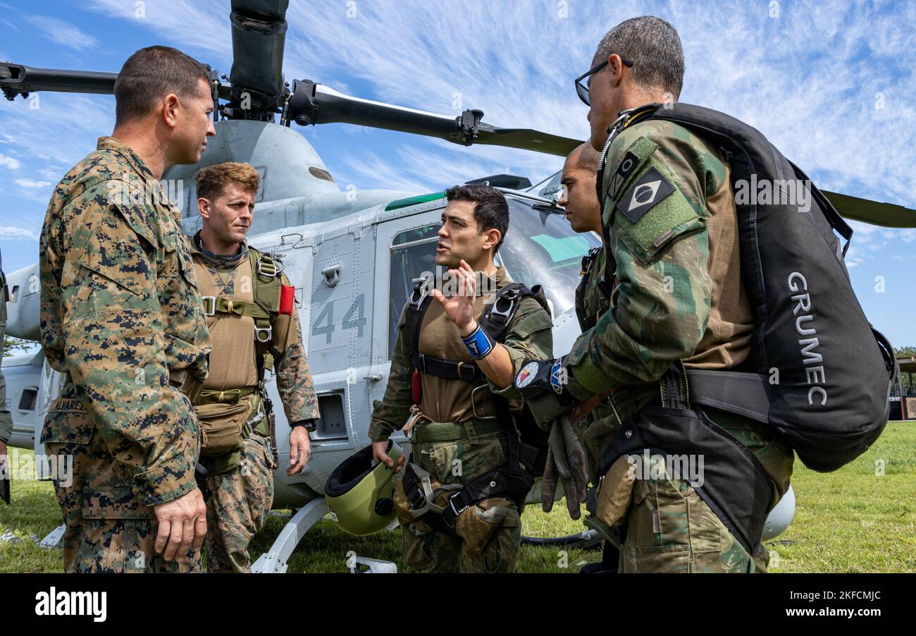 U.S. Marines with 3rd Force Reconnaissance Company, 4th Marine Division ...