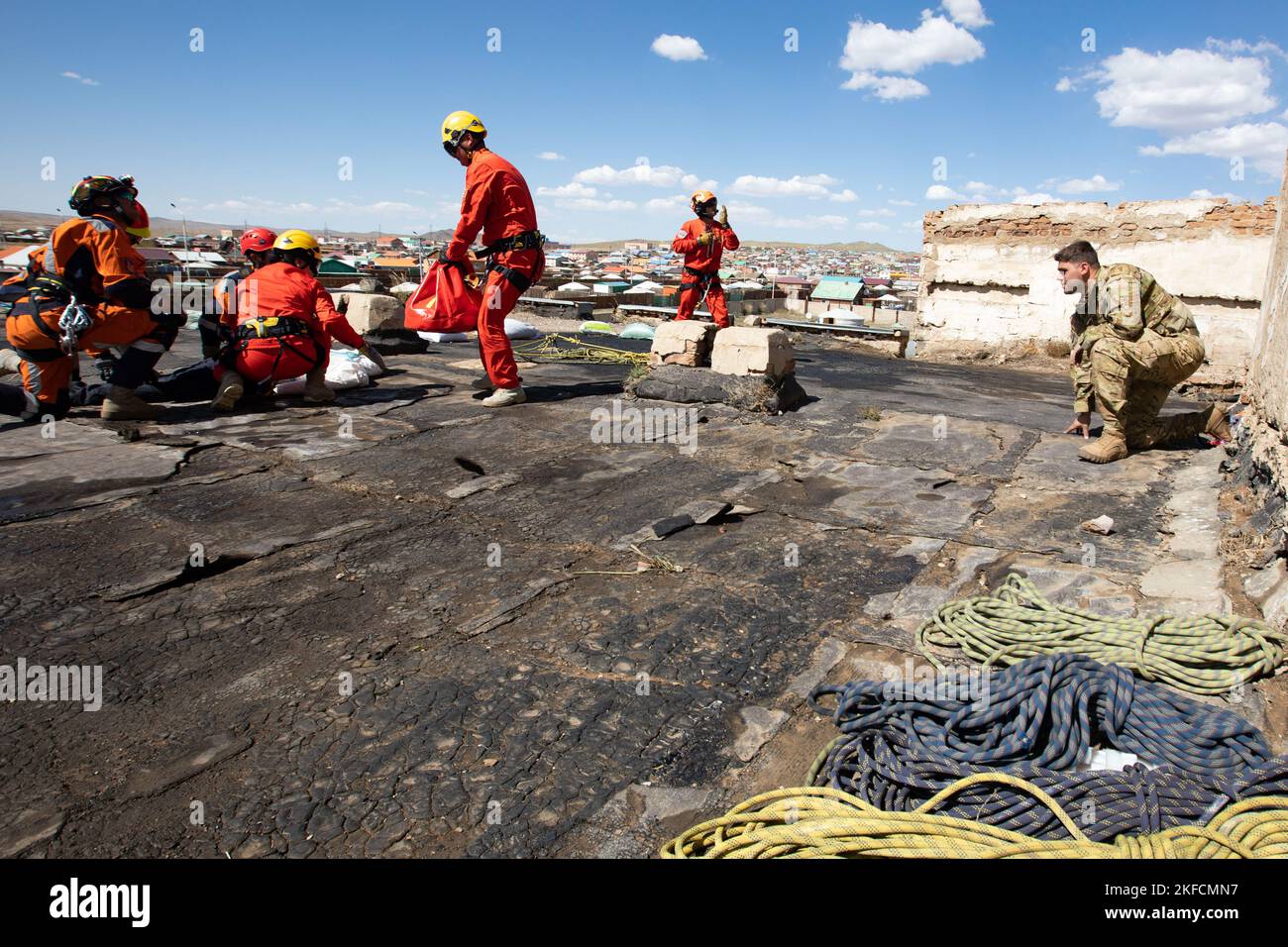 Sgt. Alexander Zakreski, right, 1-52nd General Support Aviation ...