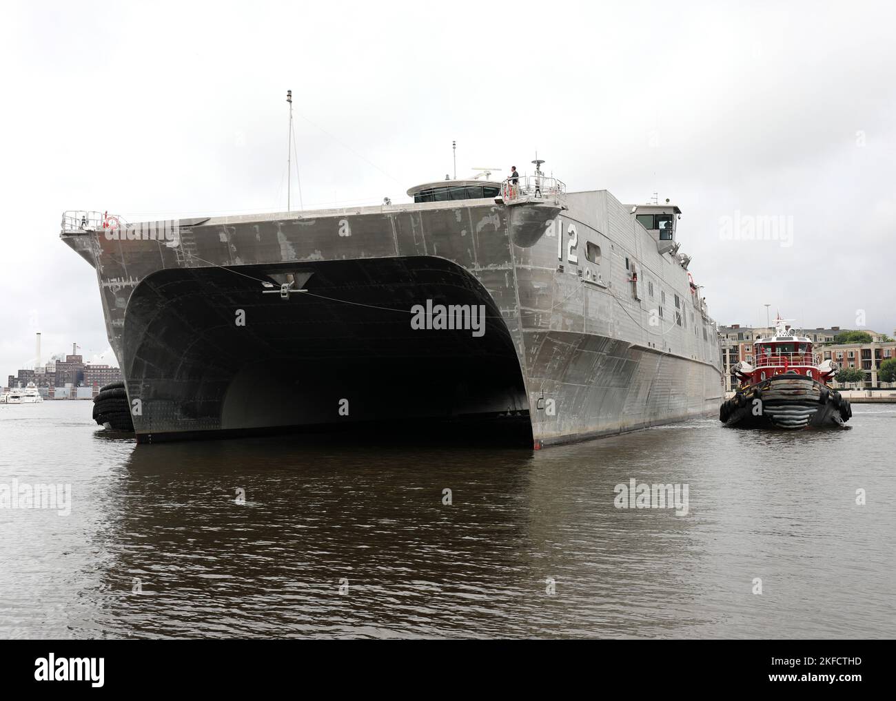 Usns newport t epf 12 hi-res stock photography and images - Alamy