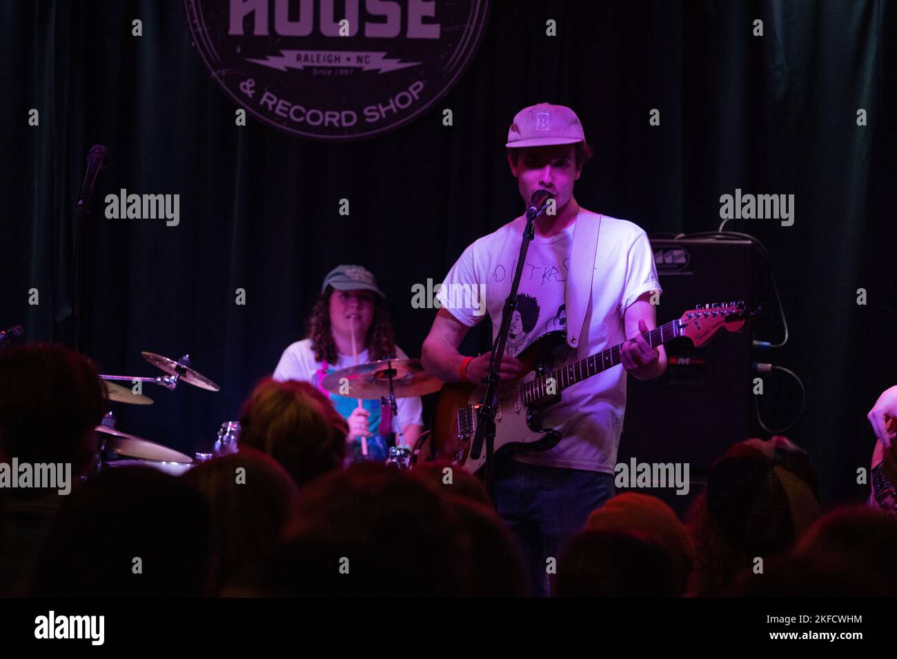 Large gig hi-res stock photography and images - Alamy