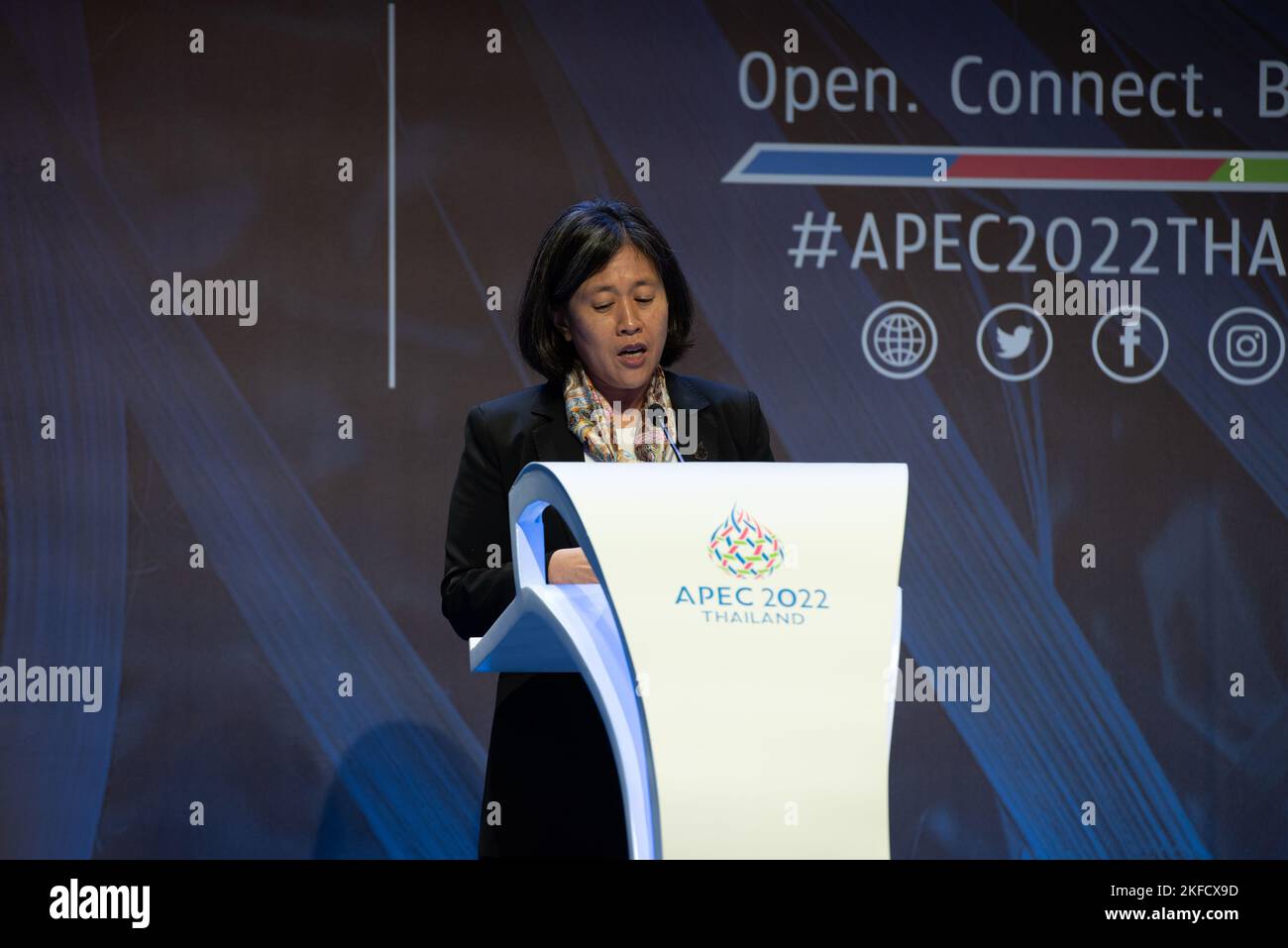 Queen tai hi-res stock photography and images - Alamy