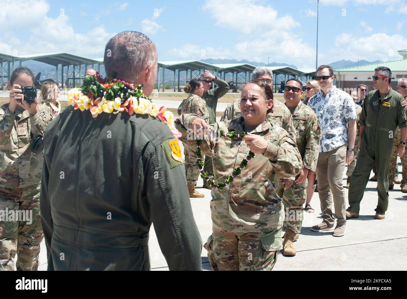 Friends and family of Brig. Gen. Dann S. Carlson, outbound commander of ...