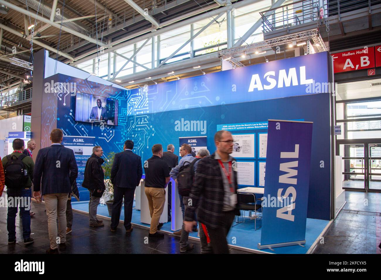 ASML bei der Electronica / Semicon Europa Messe, der Weltleitmesse und Konferenz der Elektronik ...