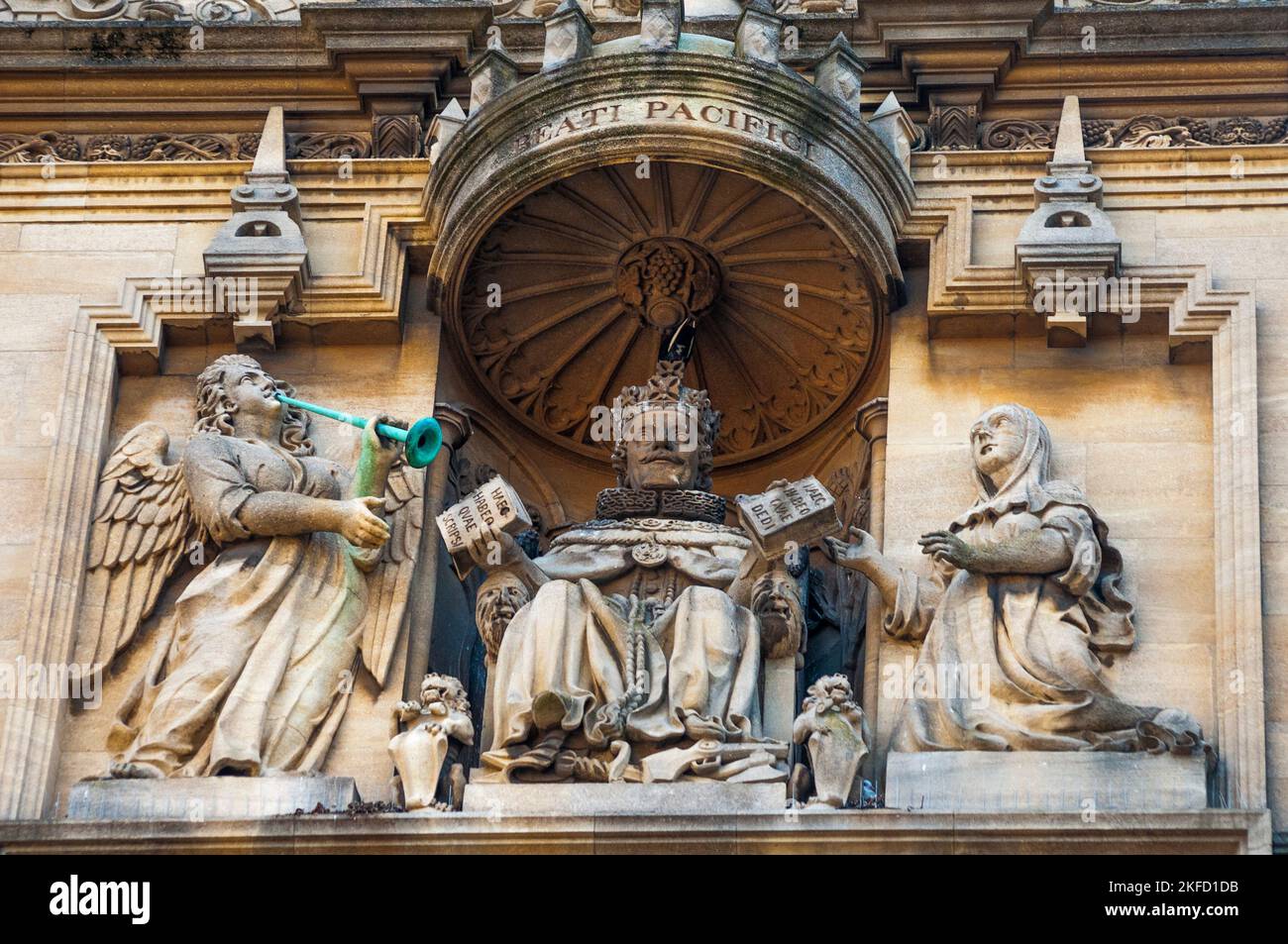 Detail of the main Bodleian Library building, Oxford University ...