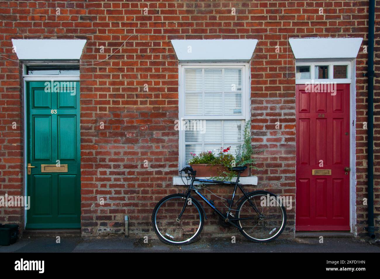 Victorian-era workers' cottages on Osney Island, Oxford, England Stock ... Victorian-era workers' cottages on Osney Island, Oxford, England Stock ...