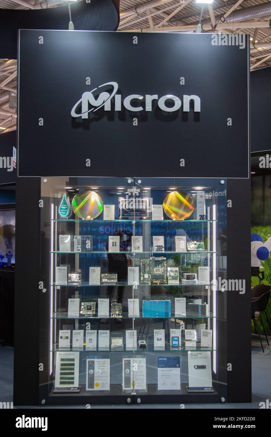 Micron chips hi-res stock photography and images - Alamy