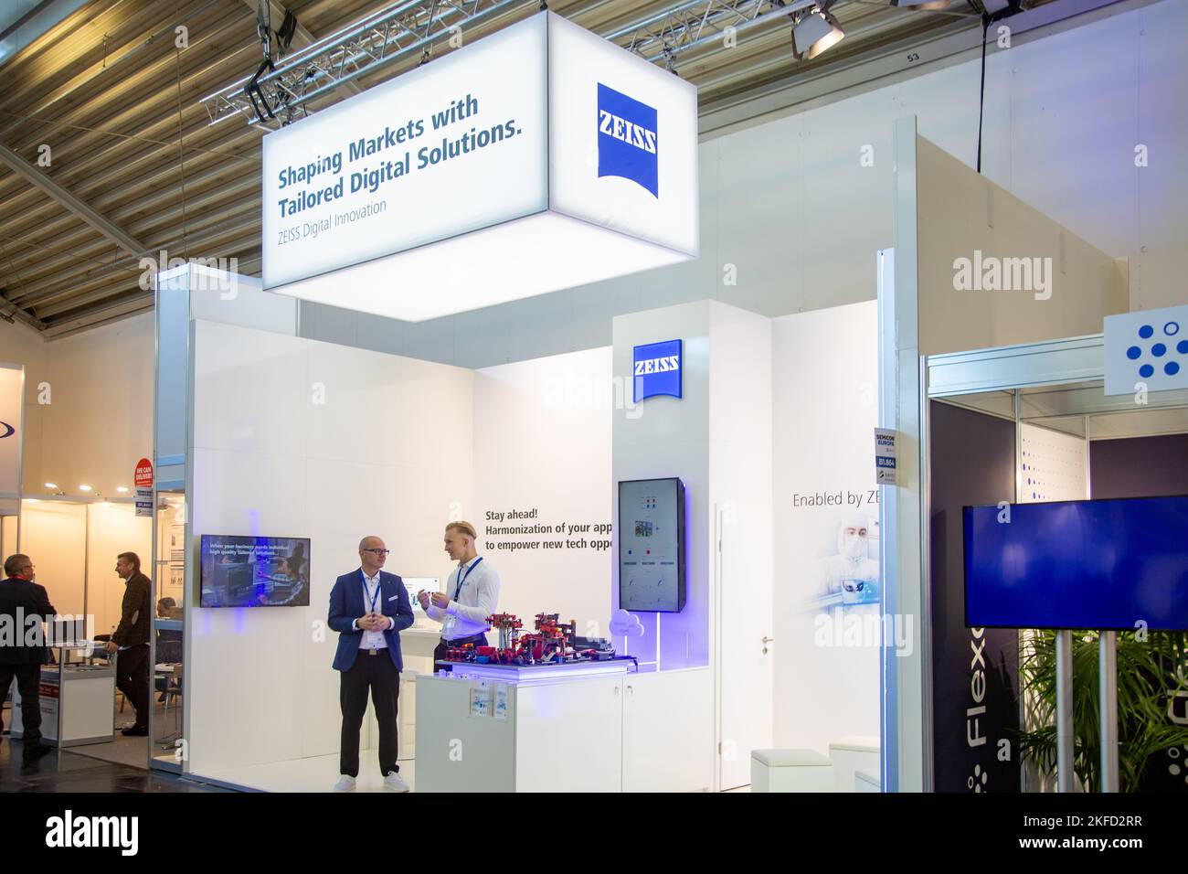 Zeiss bei der Electronica / Semicon Europa Messe, der Weltleitmesse und ...