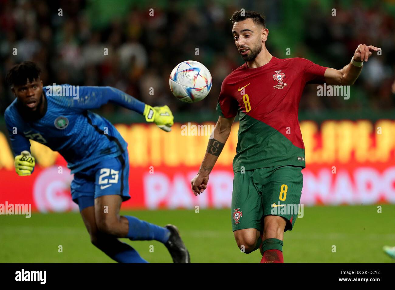 Lisbon, Portugal. 17th Nov, 2022. BRUNO FERNANDES of Portugal (R ) vies ...