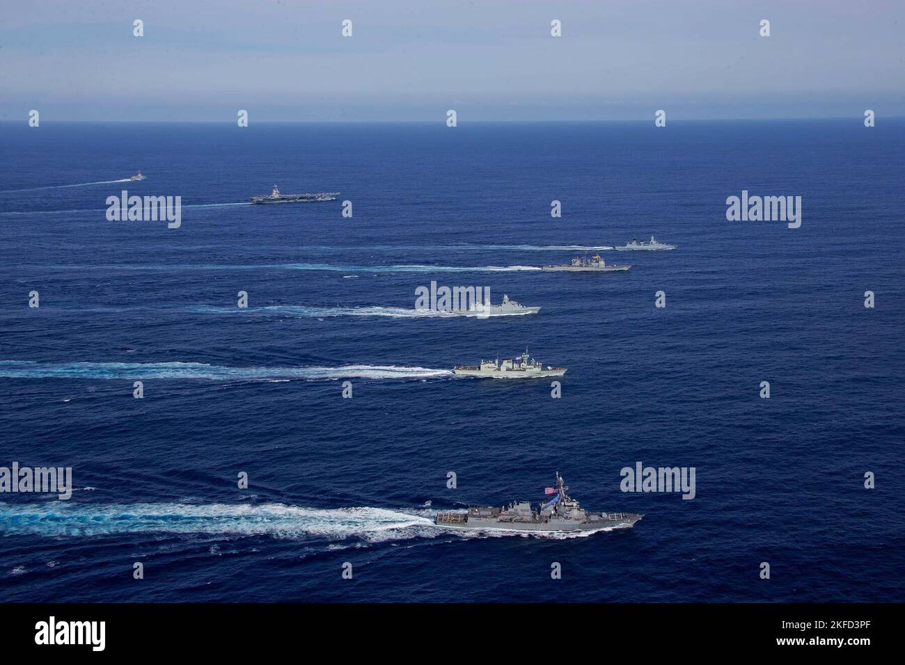 Atlantic Ocean. 7th Nov, 2022. The first-in-class aircraft carrier USS ...