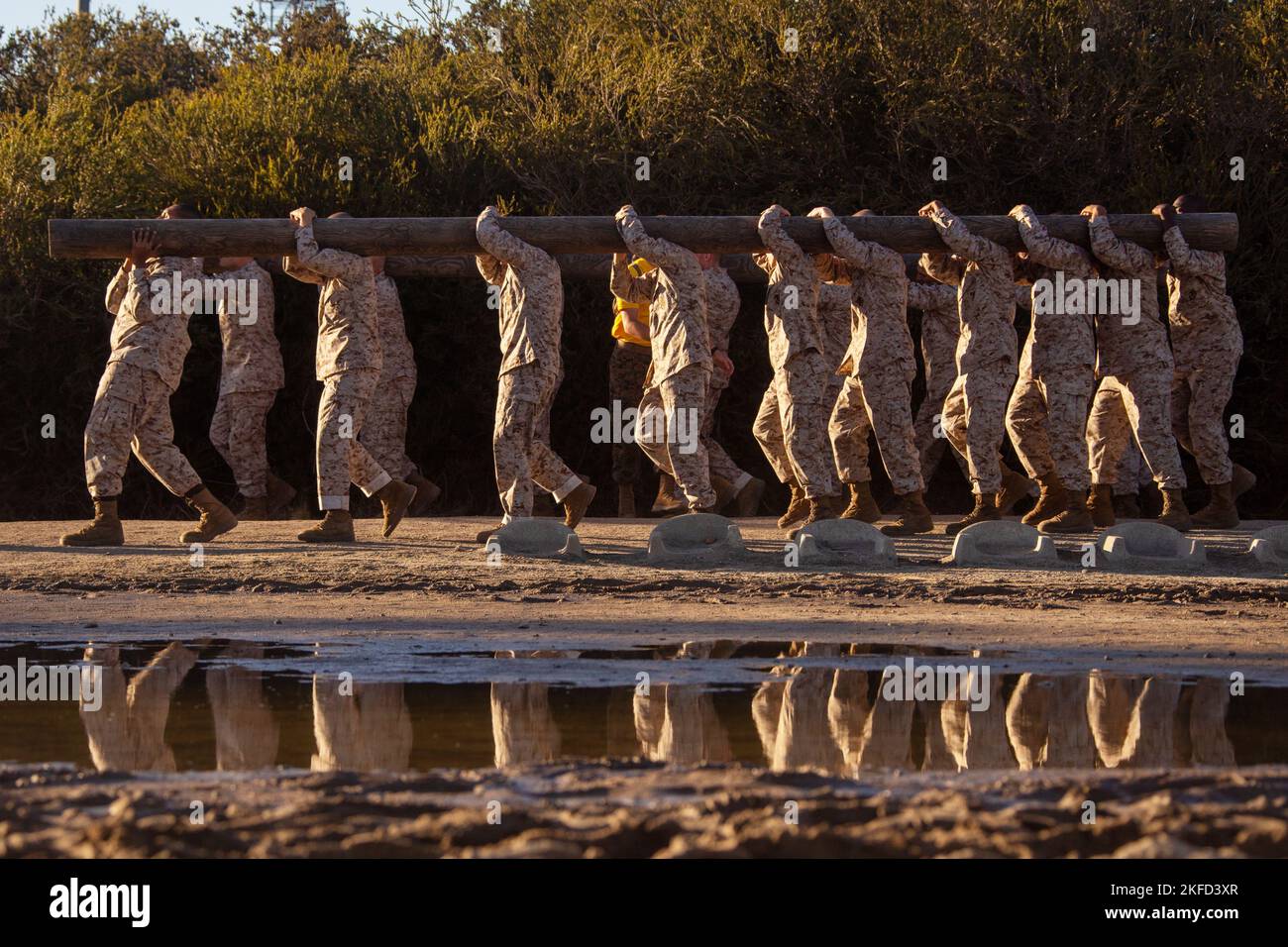 San Diego, California, USA. 14th Nov, 2022. U.S. Marine Corps recruits ...
