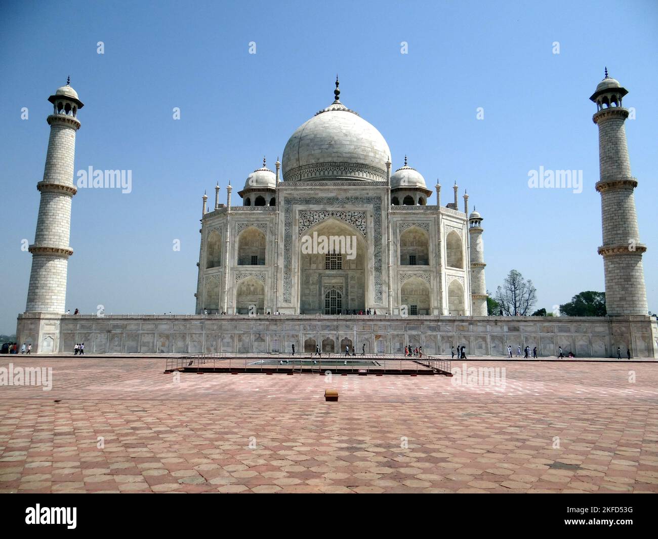 The Taj Mahal with tourist visiting the famous landmark in Agra, India ...