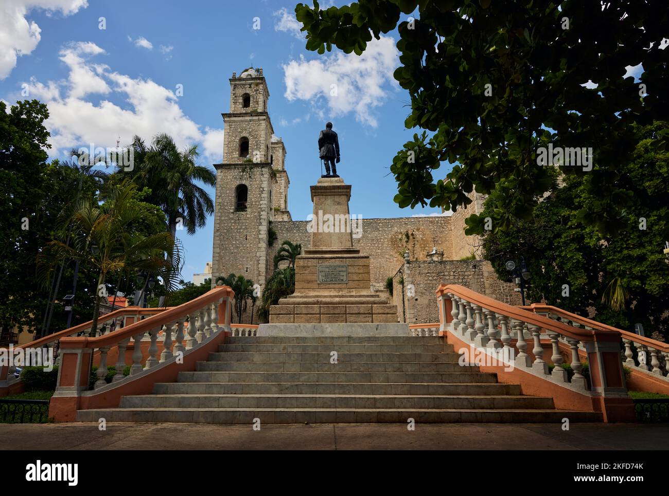 The Monument to Manuel Cepeda Peraza in Merida, Mexico on the Yucatan ...